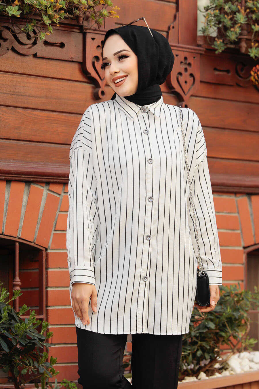 White Modest Tunic 21401B - Neva-style.com